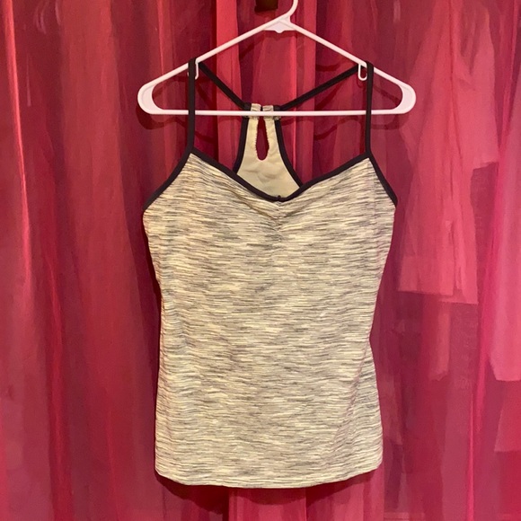 Lucy | Tops | Lucy Xl Workout Tank With Built In Bra Euc | Poshmark